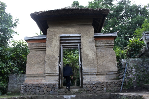 Arsitektur Bali – BaleBengong