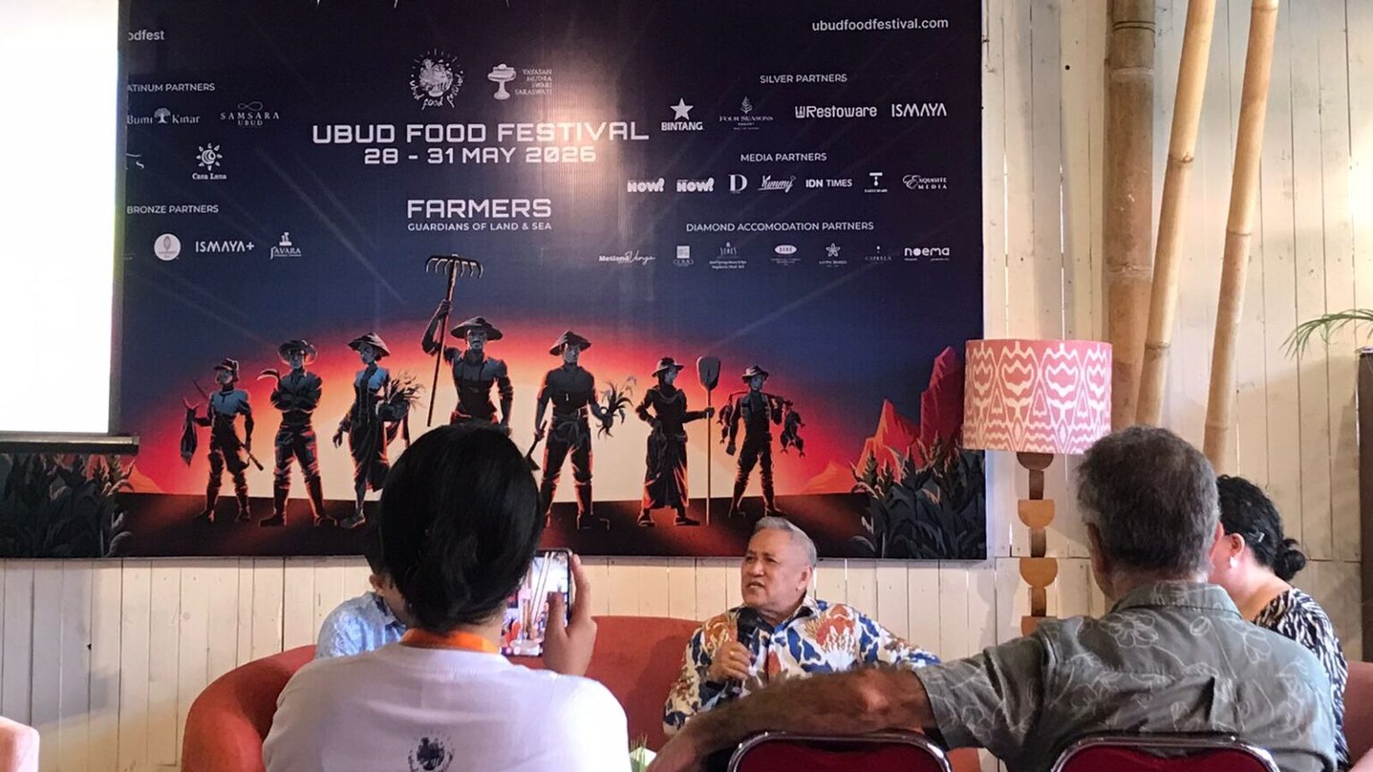 Warisan Kuliner Peranakan Kian Tergerus di tengah Hidup Serba Instan ...